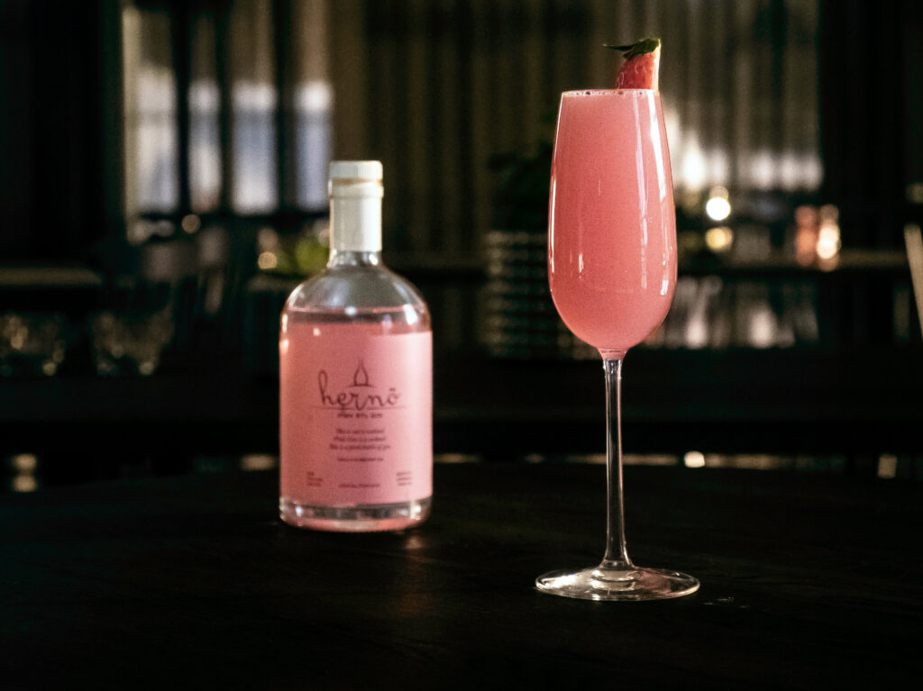 Pink 75 | Hernö Gin